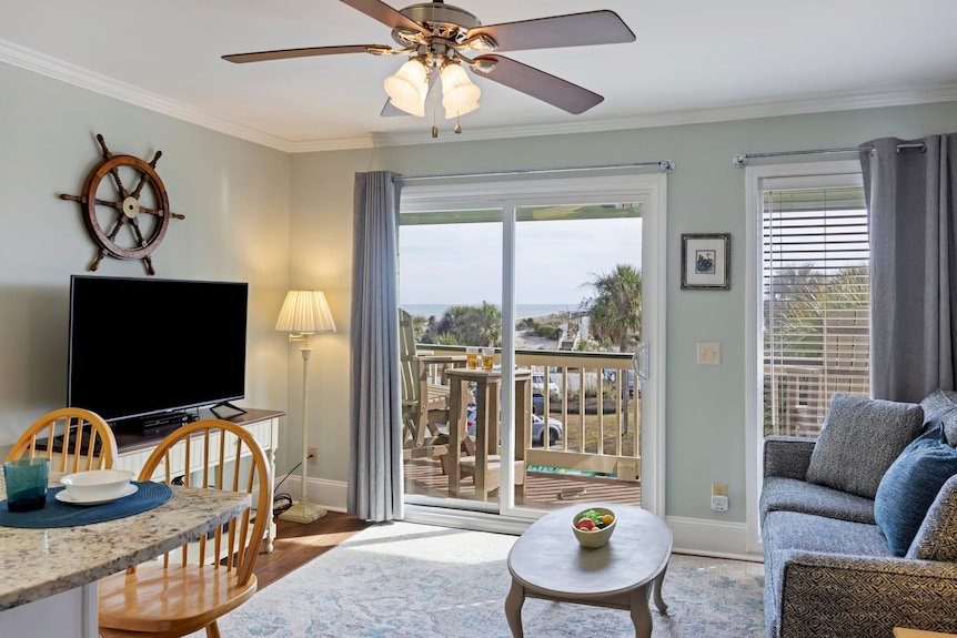 Cozy Oceanfront Sea Cabin On Front Beach - 棕櫚島