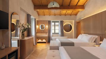 Wellness Suite | Roupa hipoalergénica, edredões de penas, minibar, cofre no quarto