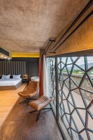 Suite Presidencial, terraço, vista para o rio | Roupa de alta qualidade, minibar, cofre no quarto, secretária 