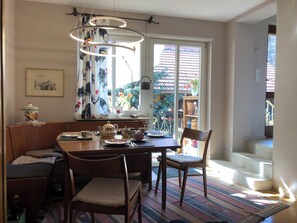 Apartamento Deluxe, varanda, vista para o pátio | Cozinha privada