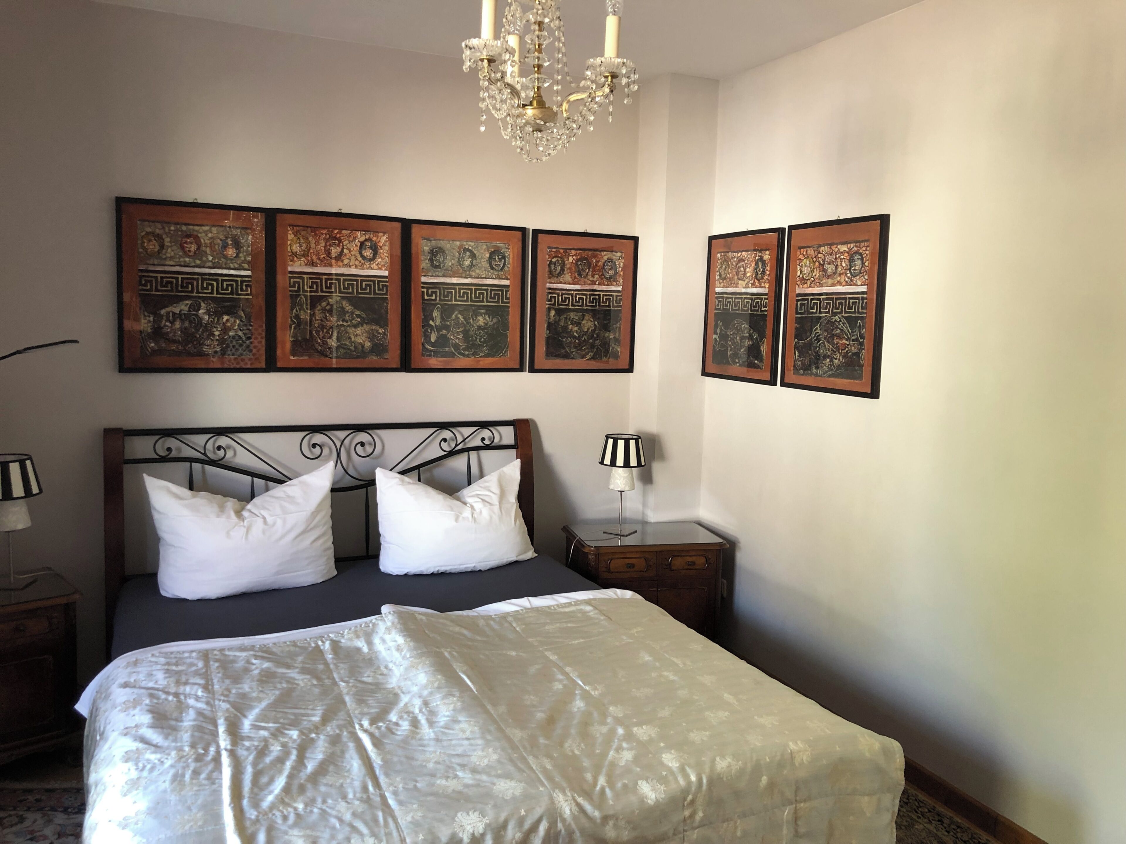 Apartamento Comfort, não fumadores, casa de banho privativa | Roupa de alta qualidade, com decoração personalizada 
