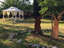 Apartamento, 1 quarto, pátio, vista para o jardim | Jardim