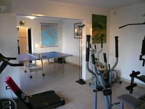 Vila, 4 quartos, lareira | Academia de ginástica