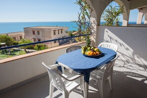 Apartamento, 1 quarto, fumadores, varanda | Vista do alojamento