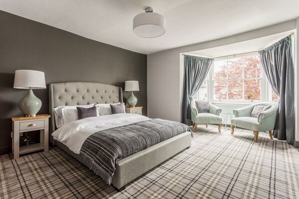 The Ship Inn - Burnham-on-Crouch