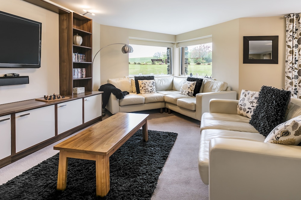 Golf Apartment @ Carus Green - Kendal