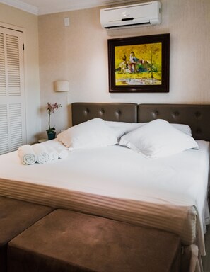 Quarto Económico | Minibar, cofre no quarto, Wi-fi grátis 