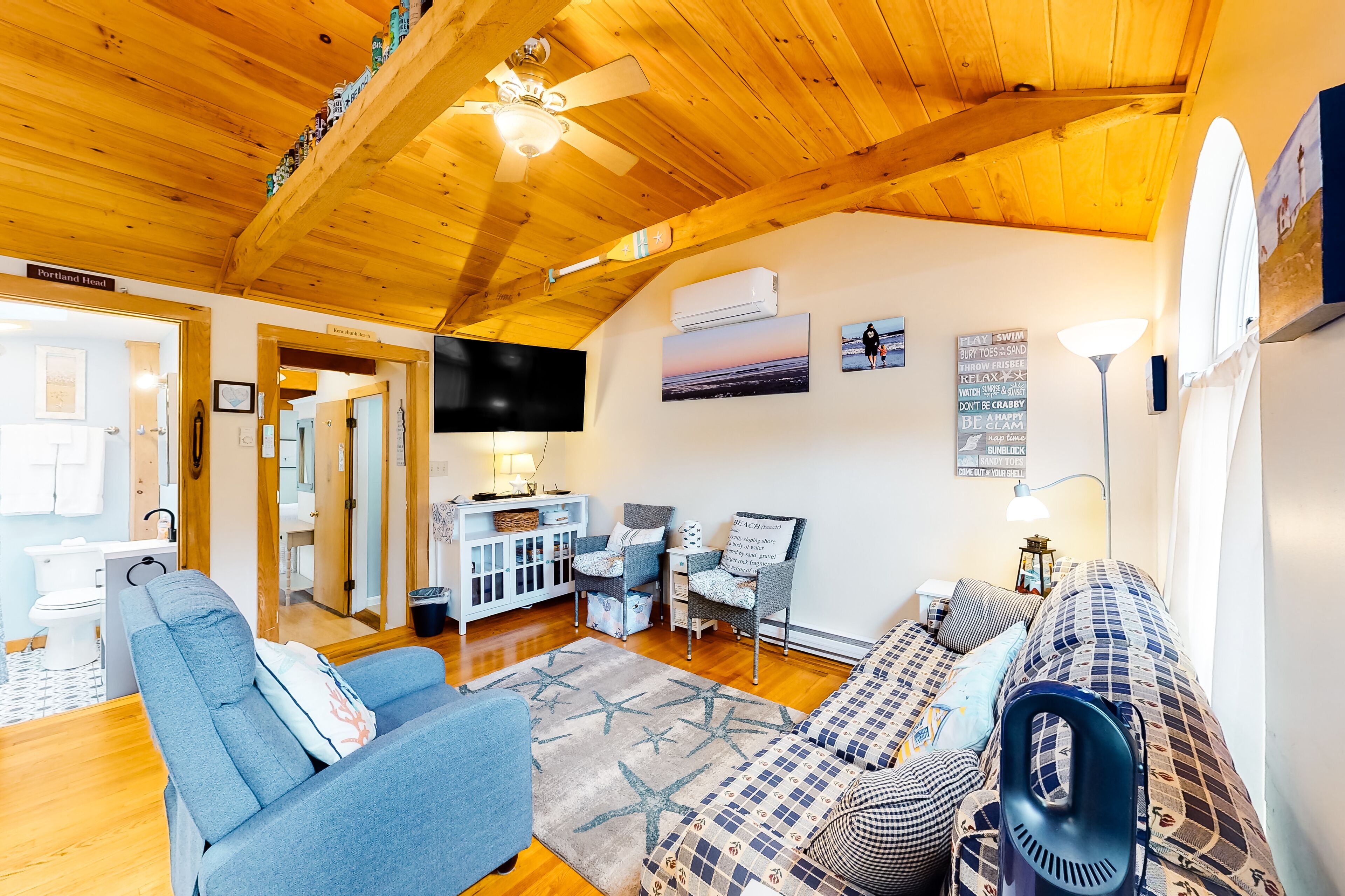 Quaint Cottage Near The Beach With Outdoor Saltwater Pool, Grills, Firepit, Wifi - Kennebunk, ME