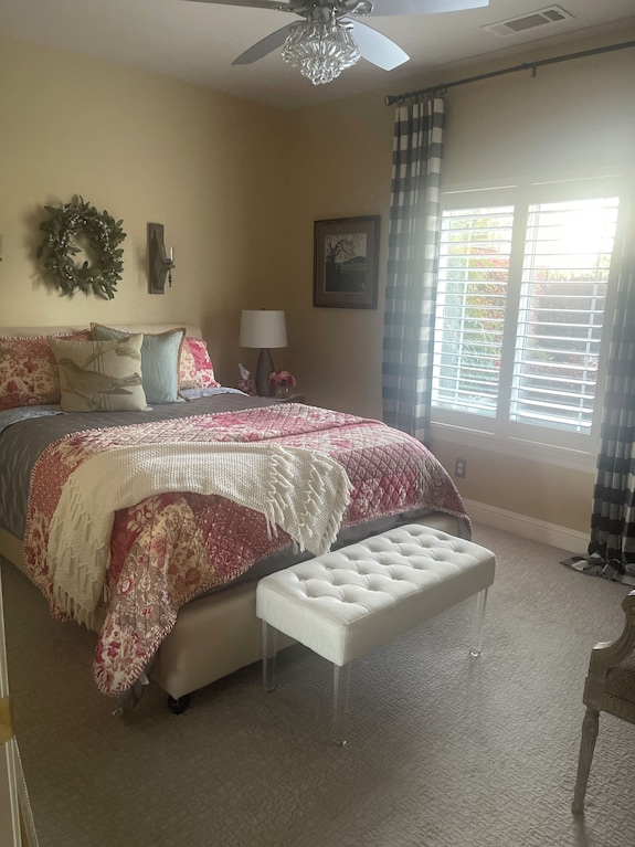 Quaintly Queen In Charming Redding Close To Bethel & Mercy Shasta Hospital - Redding, CA