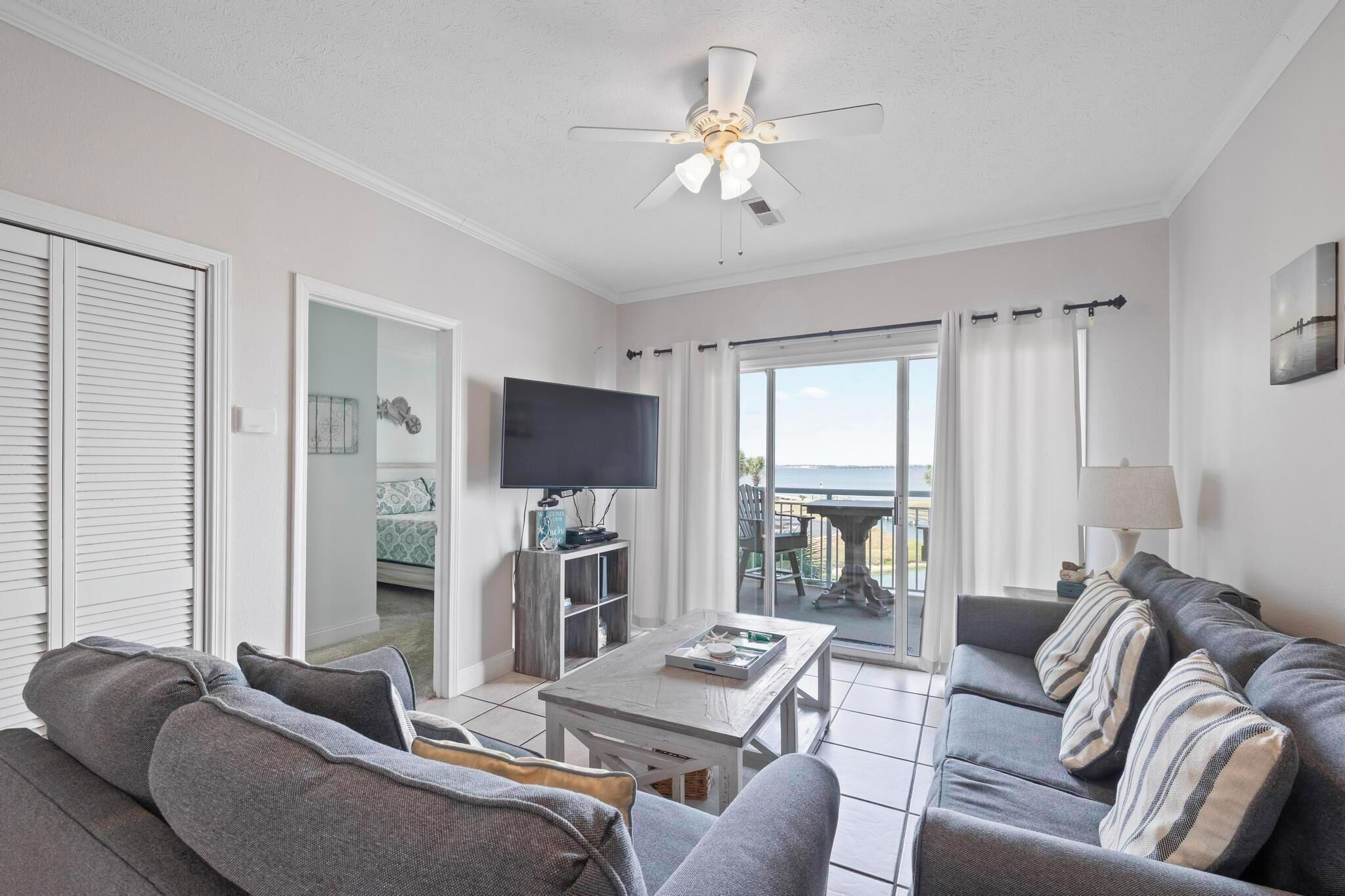 Steps To The Water With Bay Views - Bwc4 - Pensacola Beach