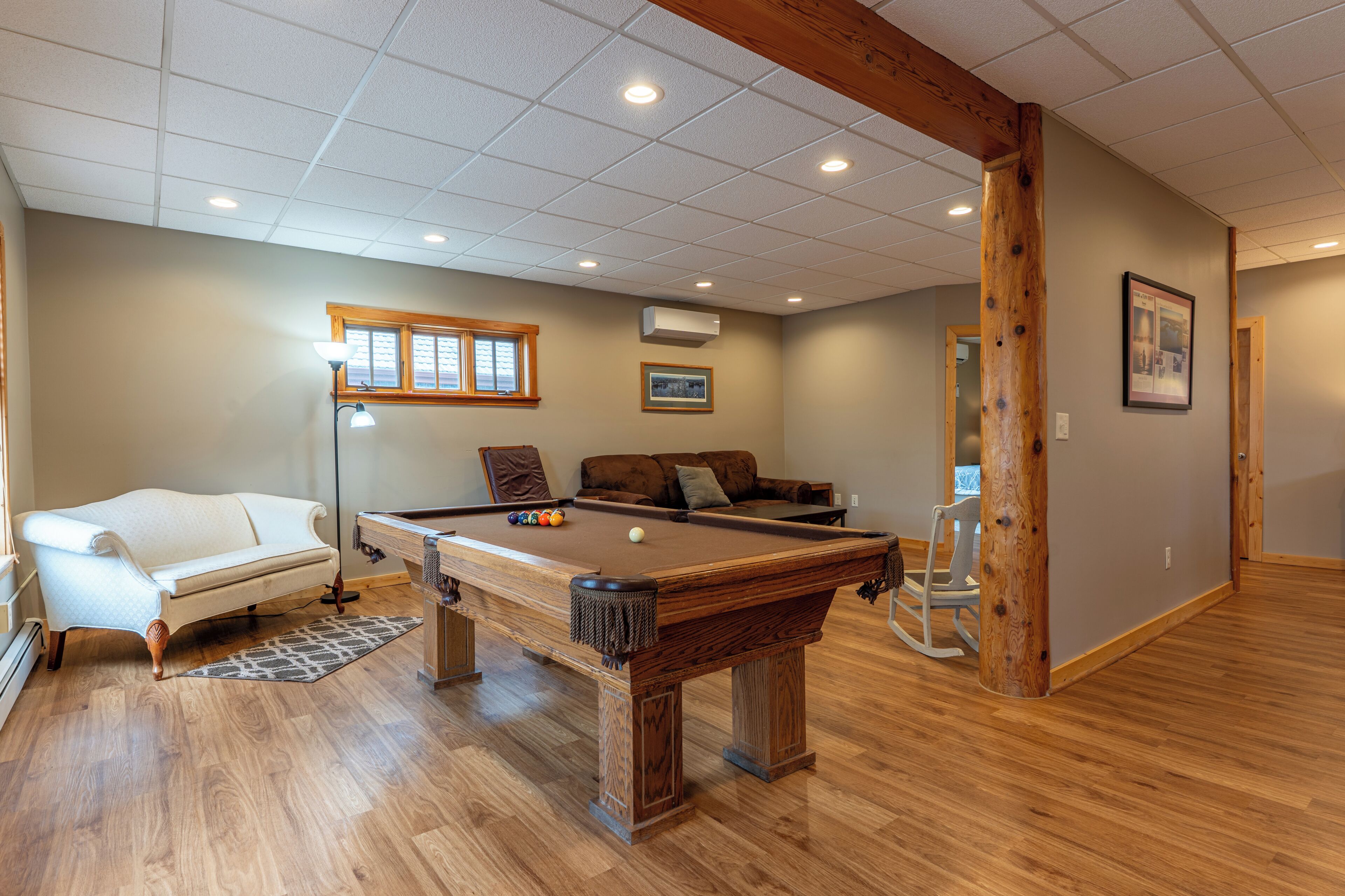 A Taste Of Ely 4 Br Apartment, With Sauna - Ely, MN