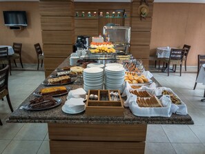 Pequeno-almoço tipo buffet diário incluído 