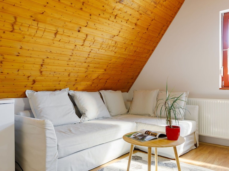 Estupenda Casa De Vacaciones Para 4 Personas Con A/c, Wifi, Tv Y Balcón - Badacsonytomaj