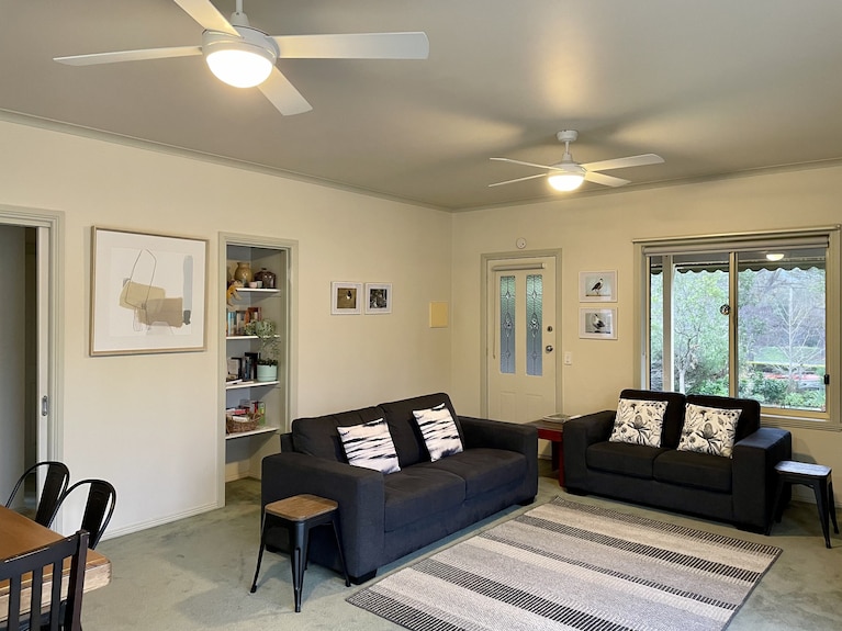 Campbells Creek Cottage- The Perfect Weekend Escape - Castlemaine