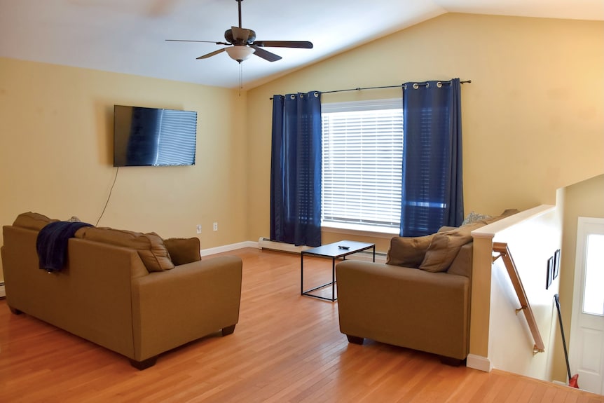 Large Four Bedroom, Two Bathroom House. Atv From Front Door! - Jericho Mountain State Park, Berlin