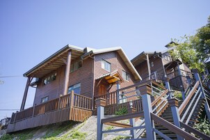 Cortinas/cortinados opacos, quartos insonorizados, Wi-fi grátis 