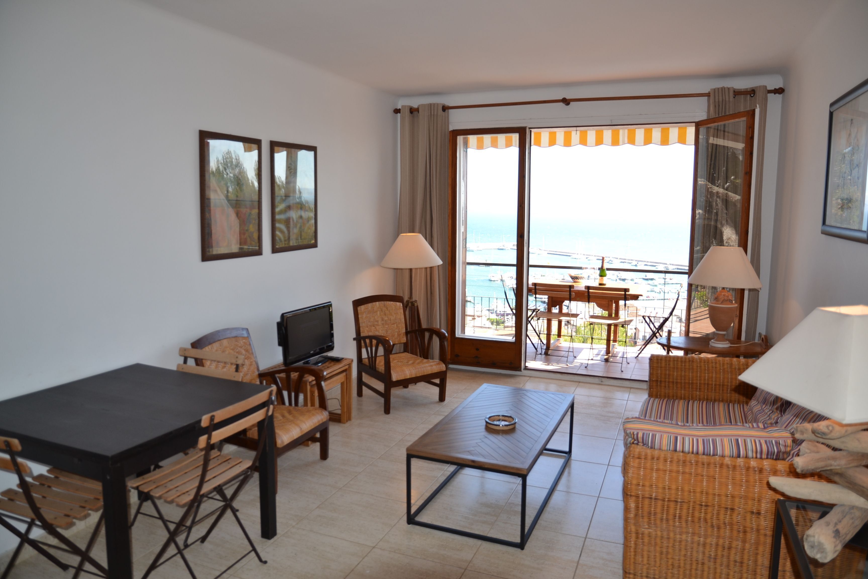 Catarina Uno - L'estartit, Centro - Costa Brava