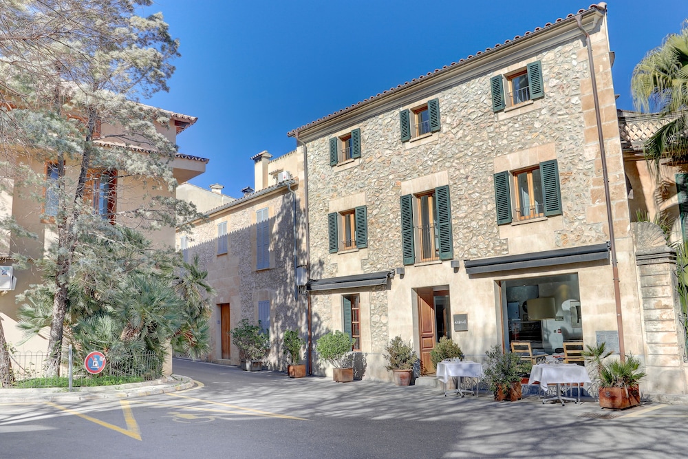 Hotel Desbrull - Turismo De Interior - Pollença