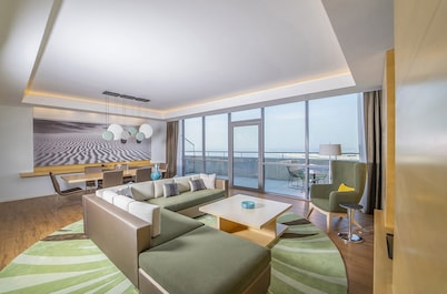 Rotana Corniche
