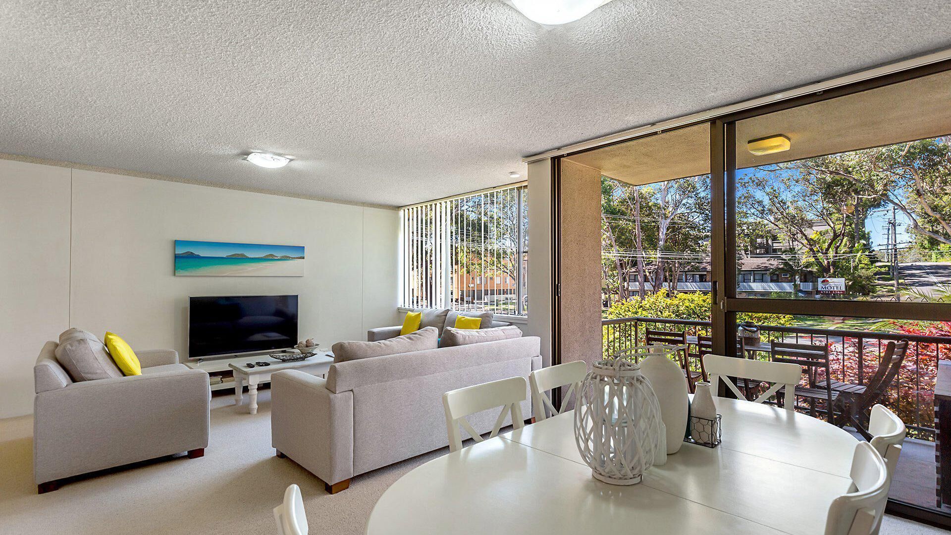 Magnus Gardens, 4/7 Magnus St - Beautiful Air Conditioned Unit With Filtered Water Views & Wifi - Nelson Bay