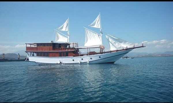 Sumba Ocean Phinisi - Labuan Bajo