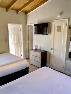 Secretária adequada para computadores portáteis