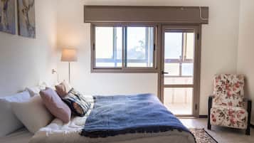 Apartamento Nobre | 4 quartos, secretária, secretária adequada para computadores portáteis
