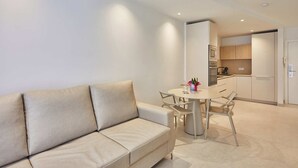 Apartamento, 1 quarto | Área de estar
