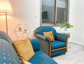 Apartamento clássico | Sala de estar | Smart TV, Netflix, serviços de streaming