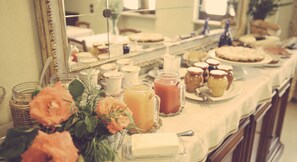 Pequeno-almoço tipo buffet diário incluído