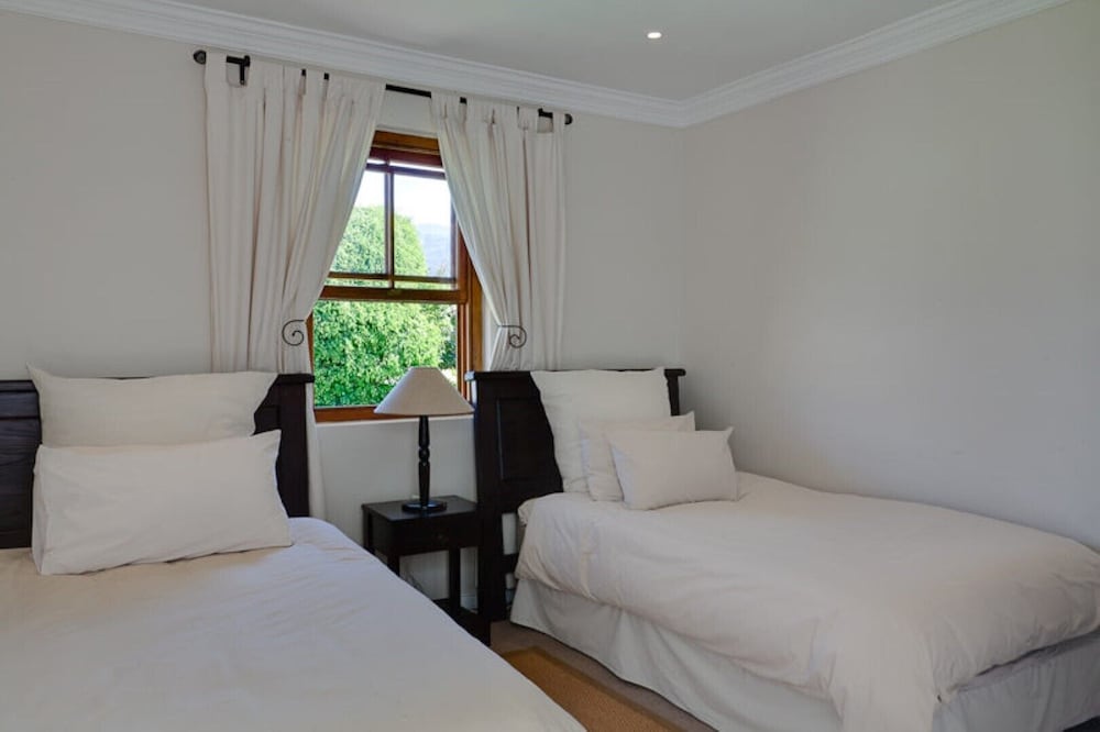 Lavender Cottage Upstairs 2 Bedrooms,2 Bathrooms With Magnificent Mountain Views - Claremont