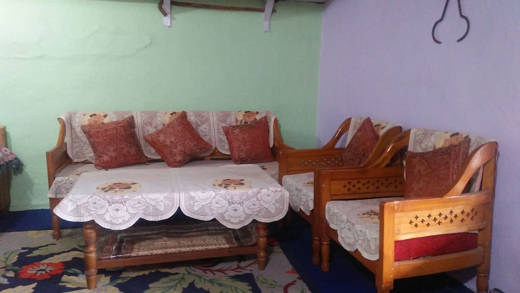 Quédese En Casa Y Comida En Naggar - Himachal Pradesh