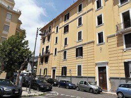 Casa, 2 quartos, sacada, vista para a cidade | Entrada da propriedade