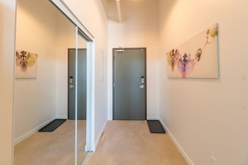 #2 Executive Stay Spacious One Bedroom Downtown - Winnipeg