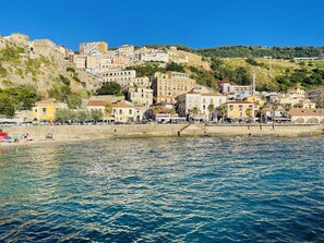 Apartamento, 2 quartos, acessível, varanda | Praia