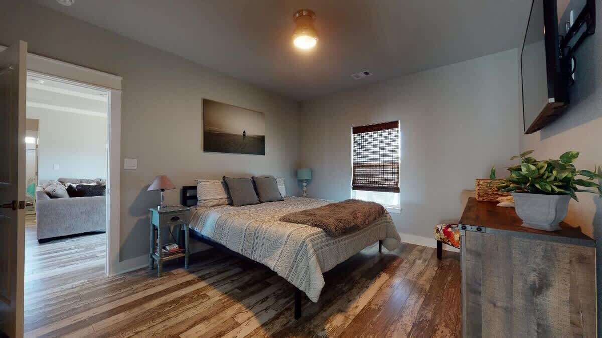 Byrd's Nest - Crystal Beach, TX