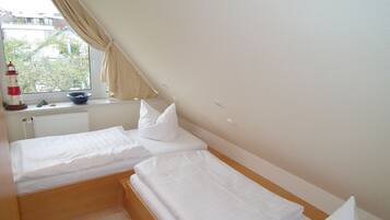 Apartamento (#005;Clean. Fee 60€ on top of rate) | 1 quarto, ferro/tábua de engomar, Wi-fi grátis, roupa de cama fornecida