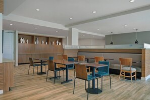 Pequeno-almoço continental diário incluído 