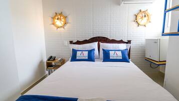 Quarto Duplo Superior | Edredões de penas, cortinas/cortinados opacos, Wi-fi grátis