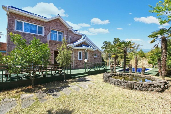 Ocean Sky Village Pension - Jeju-si