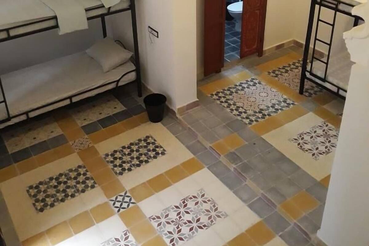 Cofre no quarto, ferro/tábua de engomar, Wi-fi grátis 