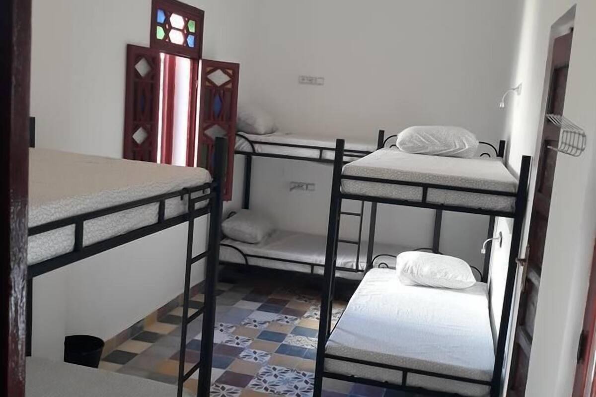 Dormitório Partilhado, em dormitório misto | Cofre no quarto, ferro/tábua de engomar, Wi-fi grátis 