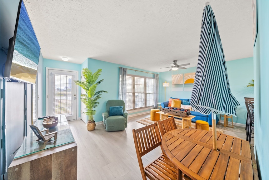 120 Steps To Quiet Beach -Pcb Hidden Gem- Clean. Full Kitchen. Hot Tub Mini Golf - Panama City Beach, FL