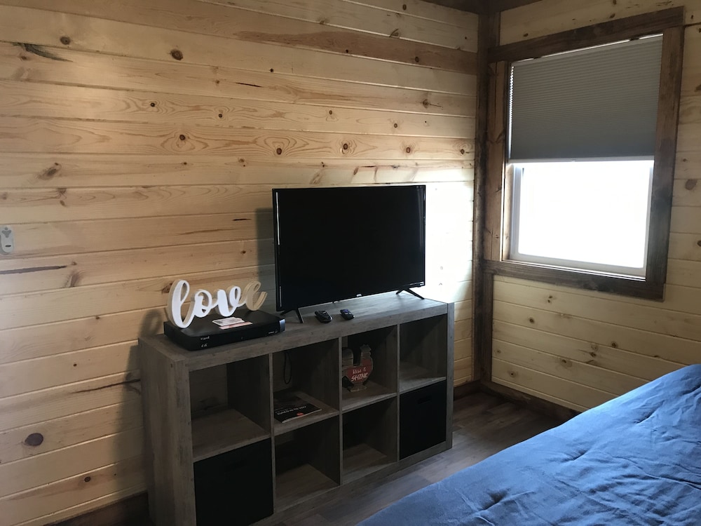 The Eagles Nest W/ Hot Tub- Natures Retreat! - Bismarck, AR