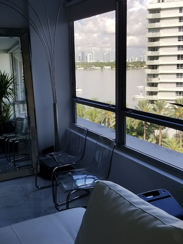 Special Offer!! (Sep./octo.) In The Heart Of Miami Beach - Miami Beach, FL
