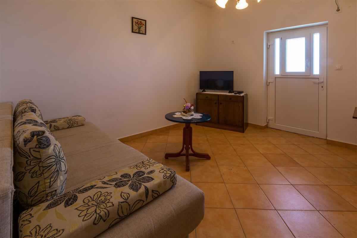 Vakantiewoning Met Buitenzwembad En Zeezicht - Novi Vinodolski