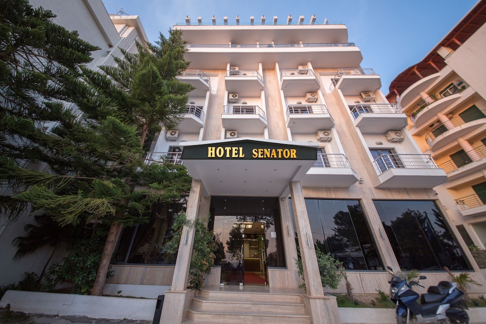 Saranda Hotel - サランダ