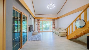 Quarto (Sky) | Wi-fi grátis, roupa de cama fornecida