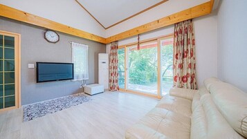 Quarto (Sky) | Wi-fi grátis, roupa de cama fornecida 