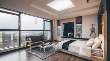 Quarto (R201) | Wi-fi grátis, roupa de cama fornecida